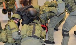 Cell Extraction - American Cop