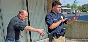 Handgun-Retention Tactics - American Cop