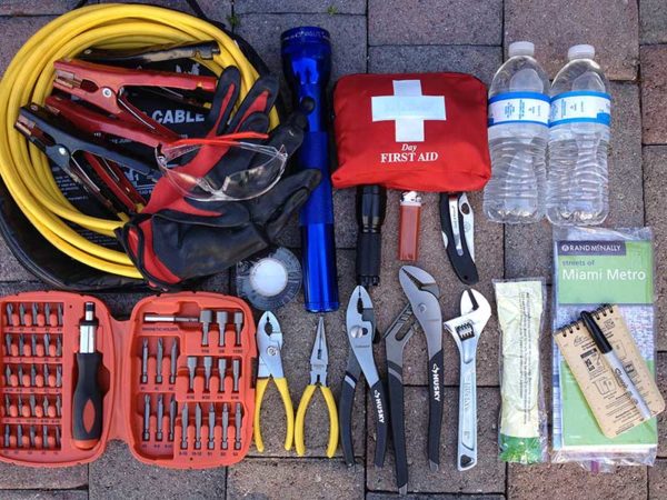 EMERGENCY VEHICLE KIT | Your Roadside Lifeline - American Cop