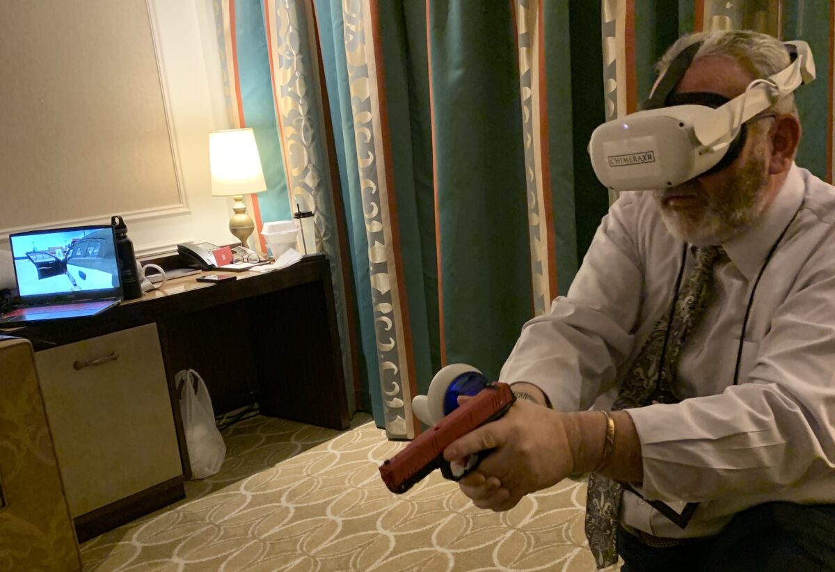 Shooting in Virtual Reality - American Cop