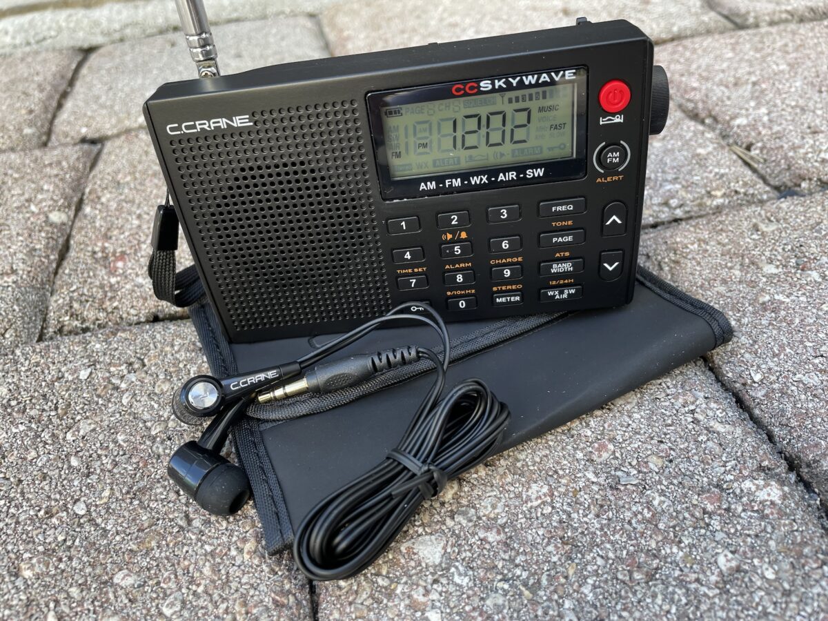 Going Retro - Portable AM/FM Radios - American Cop