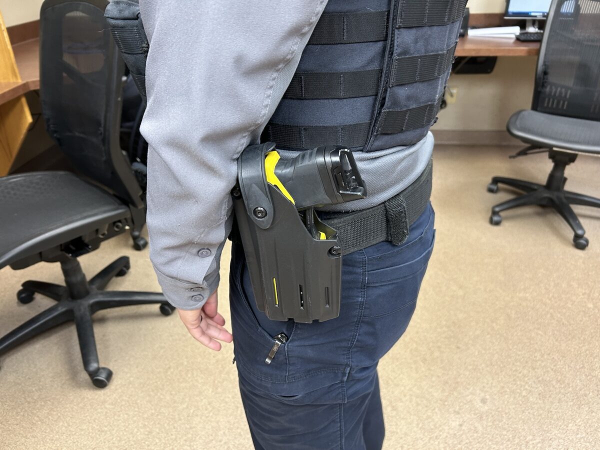 Taser Weapon Confusion - American Cop