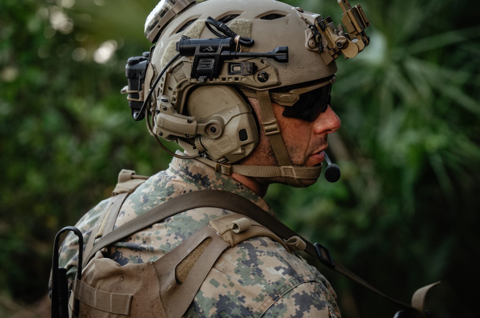 Princeton Tec's Charge-X — A Multi-Fuel Helmet Light - American Cop