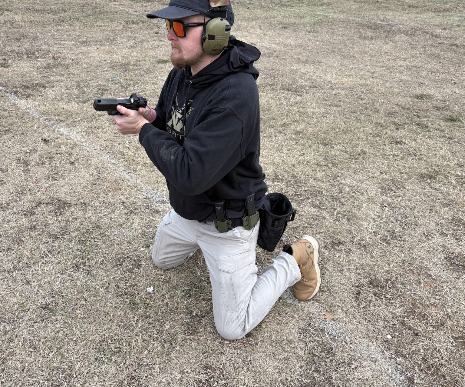 Kneeling - One Knee or Two - American Cop